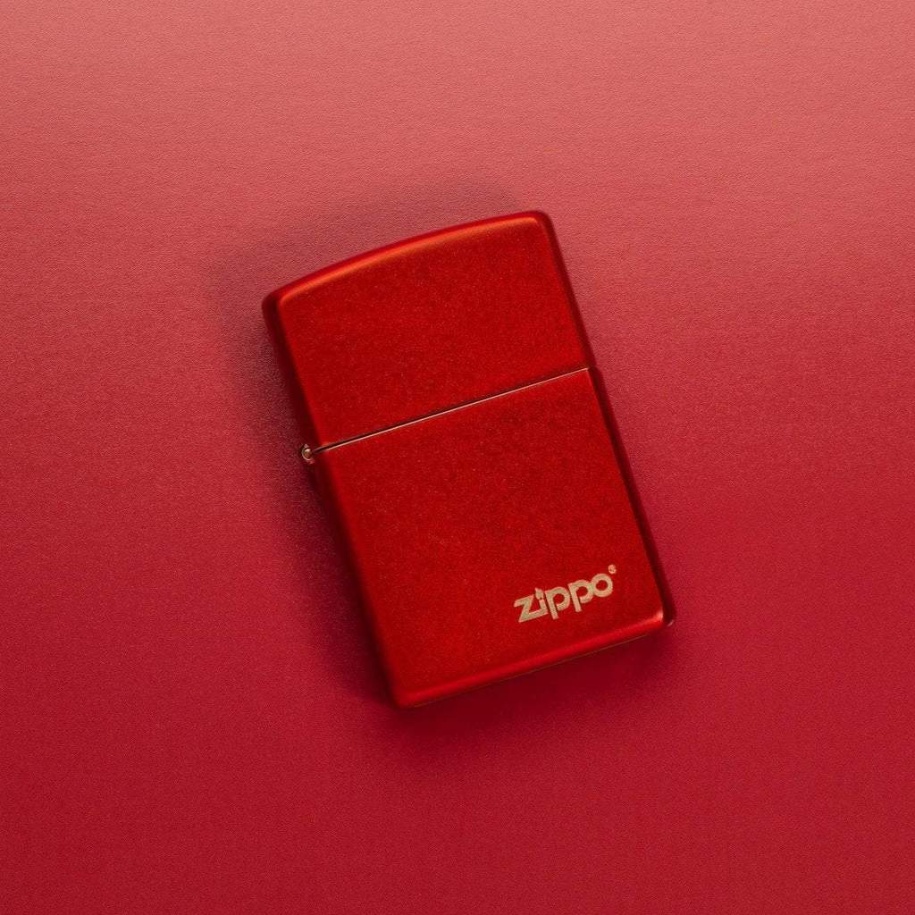 Zippo 49475ZL Metallic Red Logo ของแท้ Made in USA - Stampcm - ThaiPick