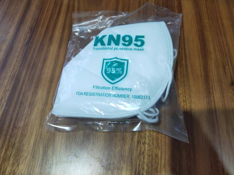 หน้ากาก 4 ชั้น KN95 1 กล่อง 10 ชิ้น ขายเเยกชิ้นได้ ชิ้นละ 15 บาท - vgadgetmart - ThaiPick