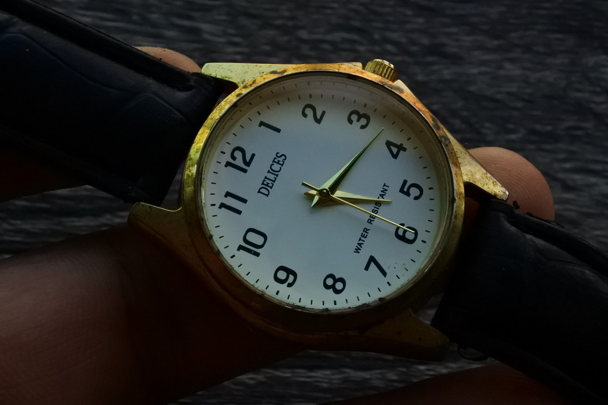 นาฬิกา Vintage มือสองญี่ปุ่น Maruman Delices ระบบ Quartz ผู้ชาย สีทอง ...