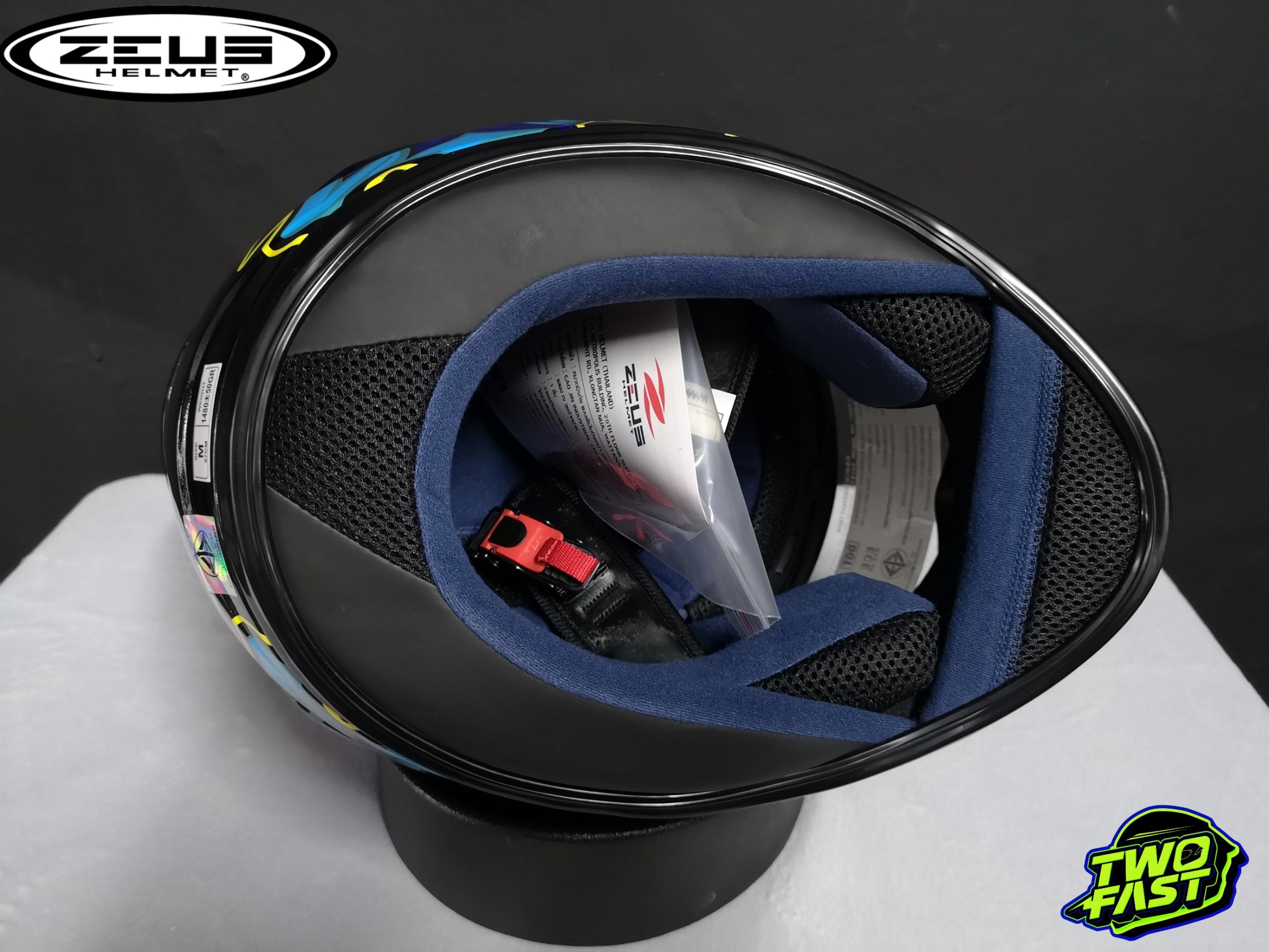 หมวกกันน็อค Zeus ZS-810B ลายPEARL BLACK J33 Blue - ทูฟาส์ทหมวกกันน็อค ...