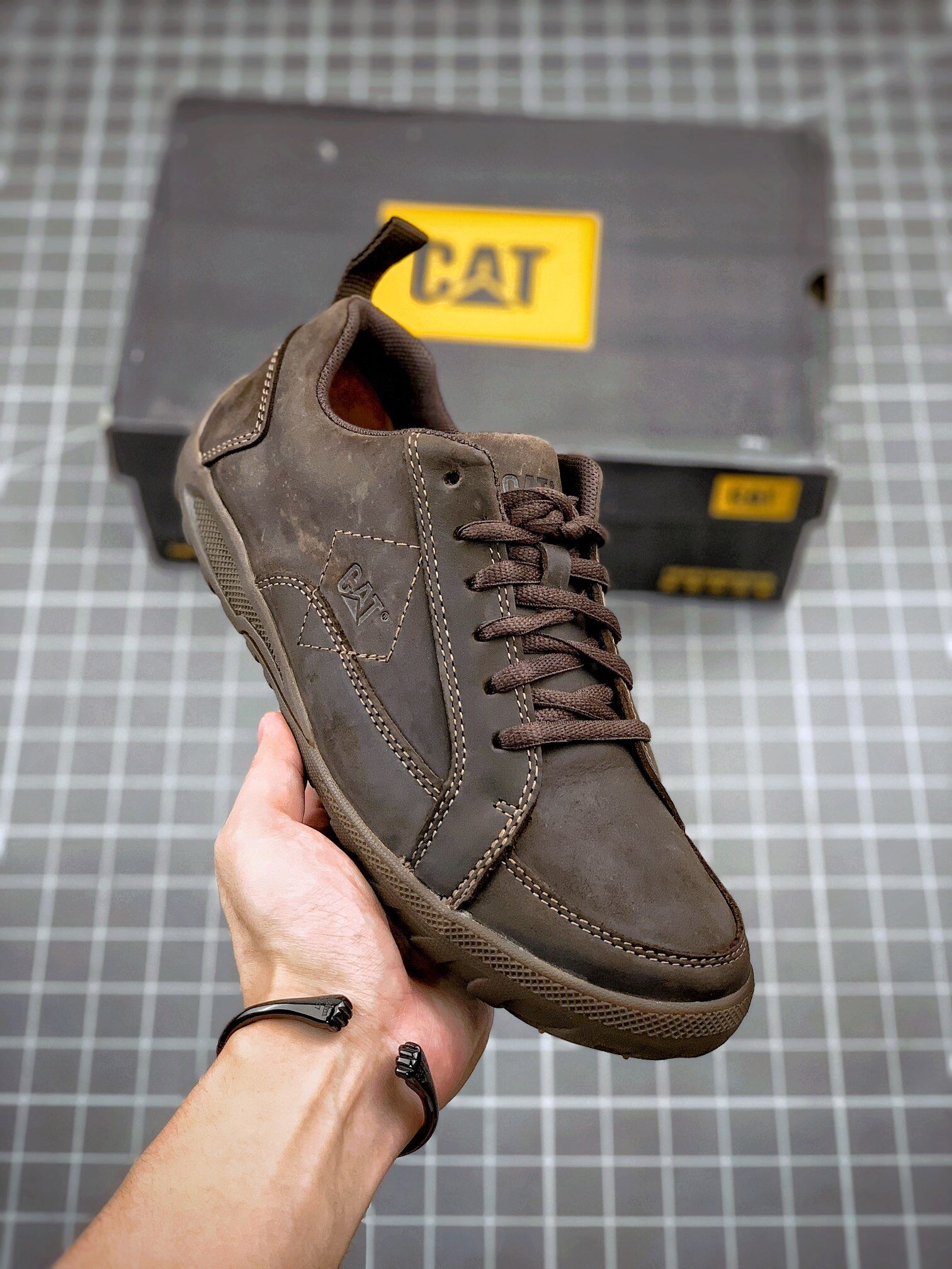รองเท้า Cat รองเท้าผ้าใบผู้ชายแฟชั่นสำหรับใส่สบาย ไม่ลื่นล้ำ สำหรับ