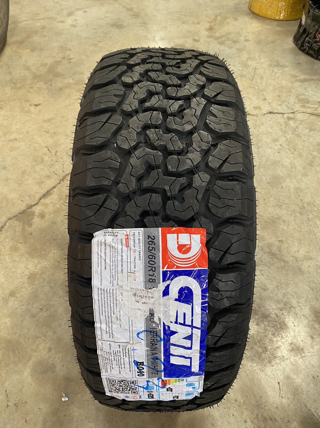 DCENTI รุ่น ALL TERRAIN A/T ขนาด 265/60R18 | Lazada.co.th