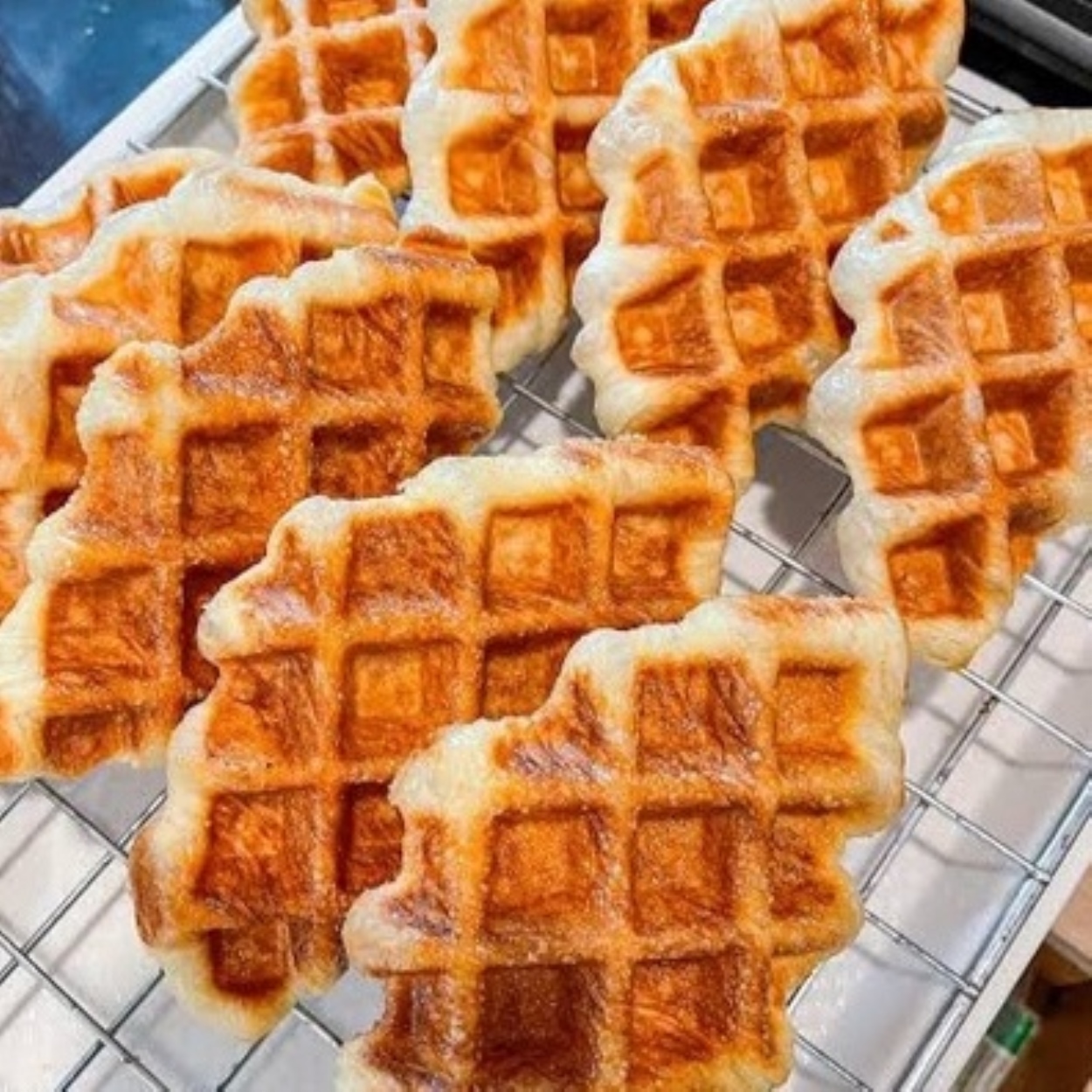 ครอฟเฟิล เนยสด New Zealand แช่แข็ง ขนาด 25g (Size M) บรรจุ 10 ชิ้น ...