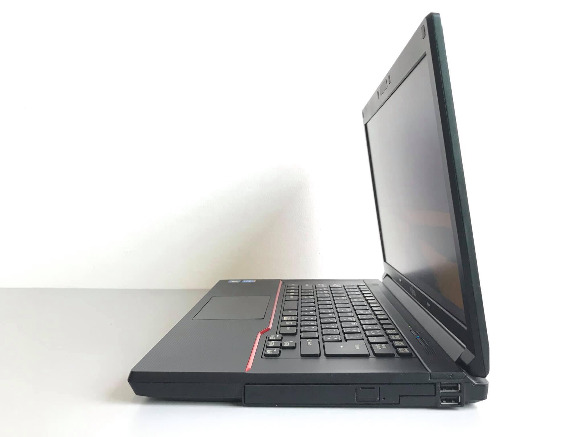 โน๊ตบุ๊ต มือสองสภาพดี โน๊ตบุ๊ค Fujitsu A574 CPu Celeron RAM4GB HDD250Gb ...