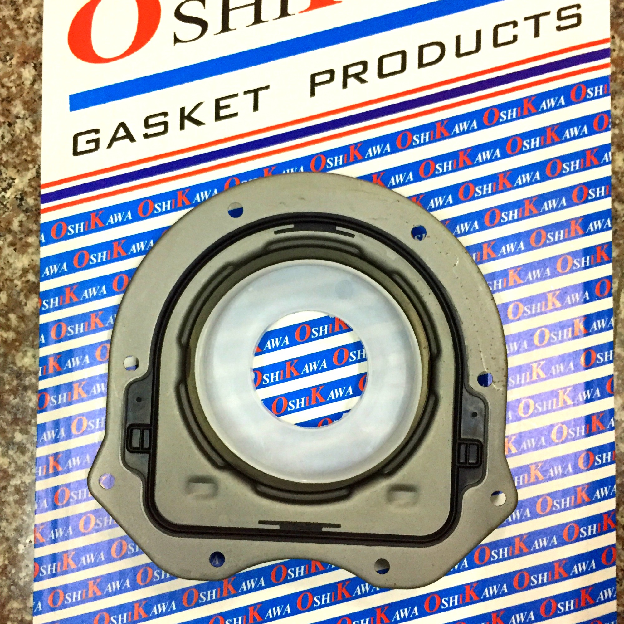 ซีลคอหลังเครื่อง Ford Ranger Mazda BT-50 Pro 2.2L U2Y0-10-YA0 タイ製オシカワ ...