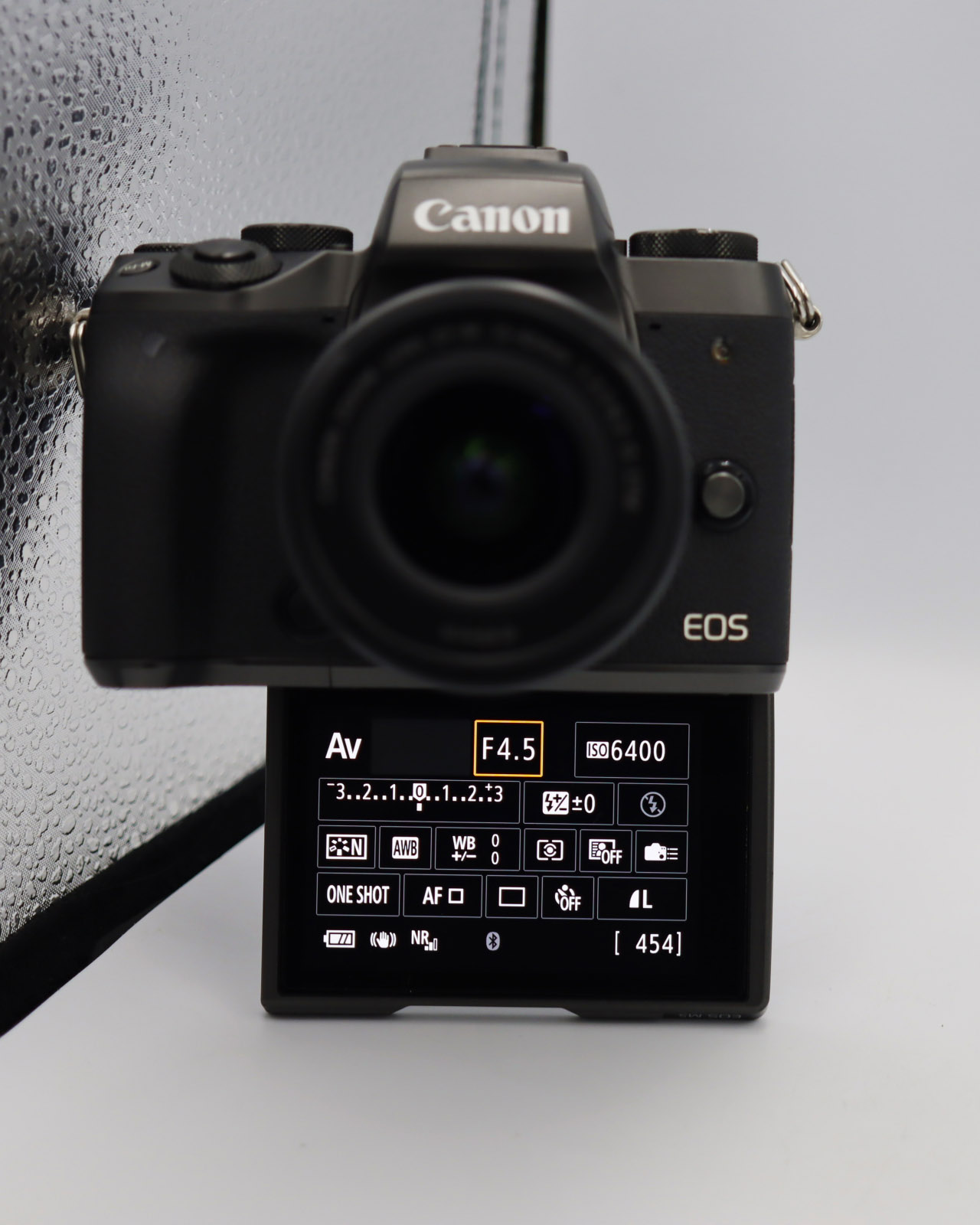 Canon EOS M5 Wi-Fi NFC Bluetooth LE Camera Canon 15-45mm IS STM Lens ...