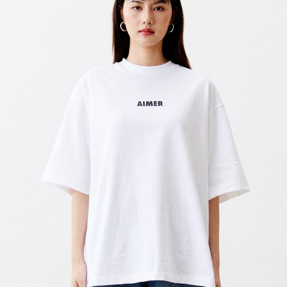 AIMER - AIMER Mini Logo T-shirt เสื้อยืด โอเวอร์ไซส์ สกรีนลาย | Lazada ...