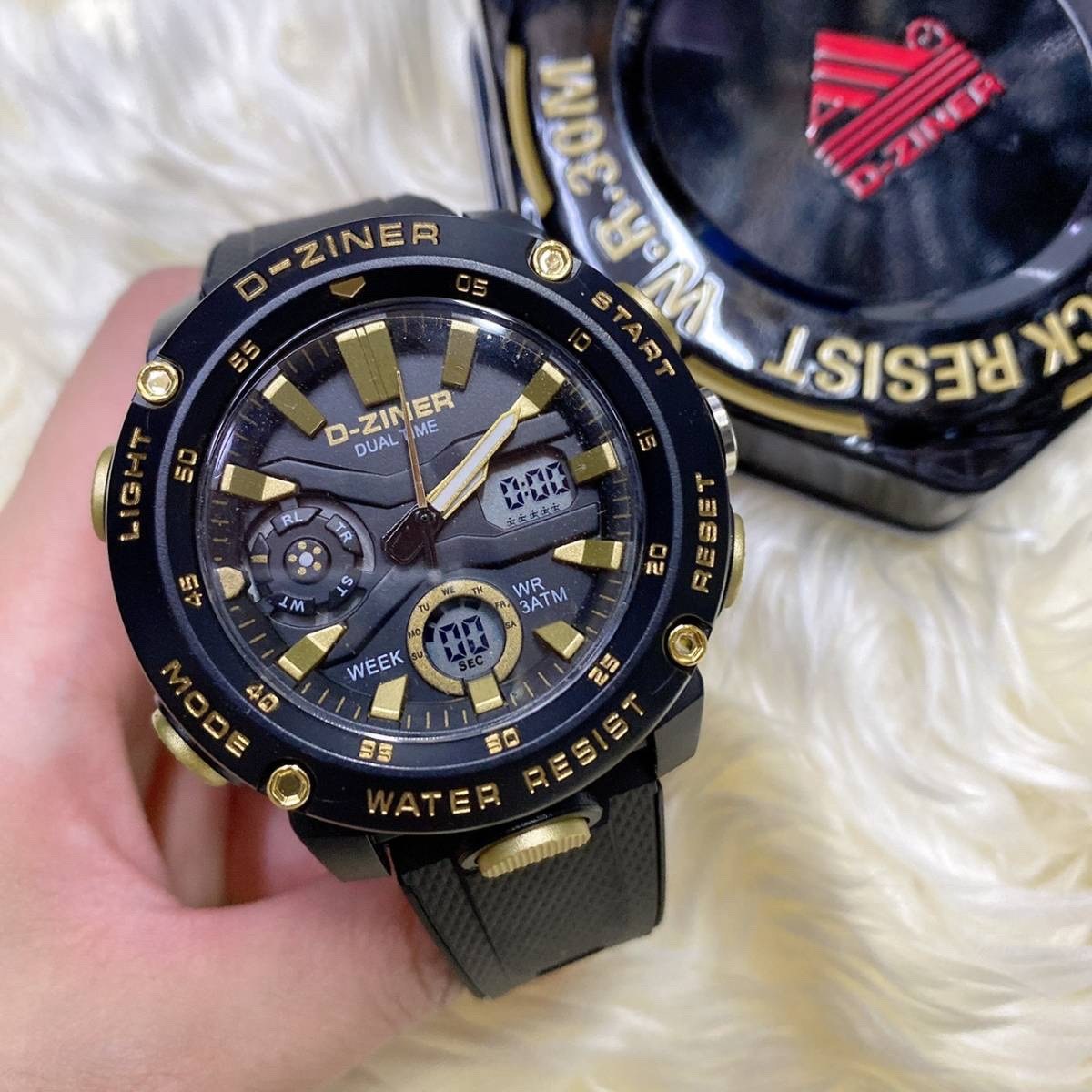 d-ziner ของแท้100% แนวสปอร์ตสุดเท่ หน้าใหญ่ใส่แล้วดู กันน้ำและทนมากครับ ...