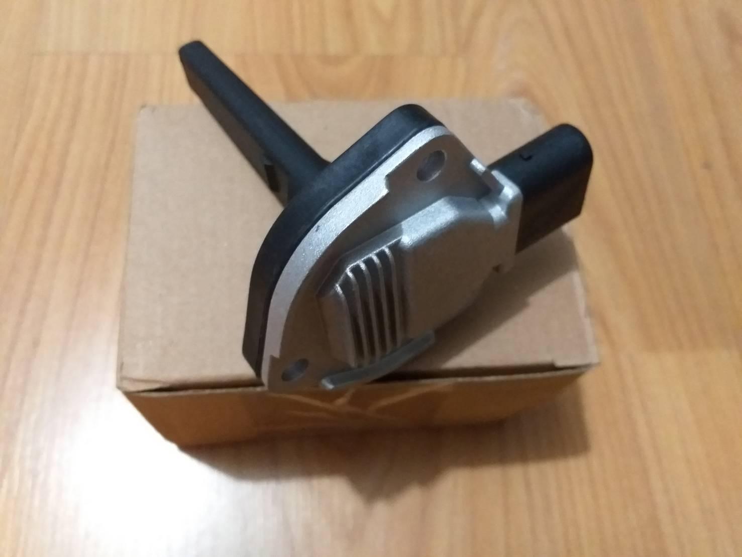เซนเซอร์วัดระดับน้ำมันเครื่อง(Oil level sensor) BMW E39 E60 E46 E90 ...