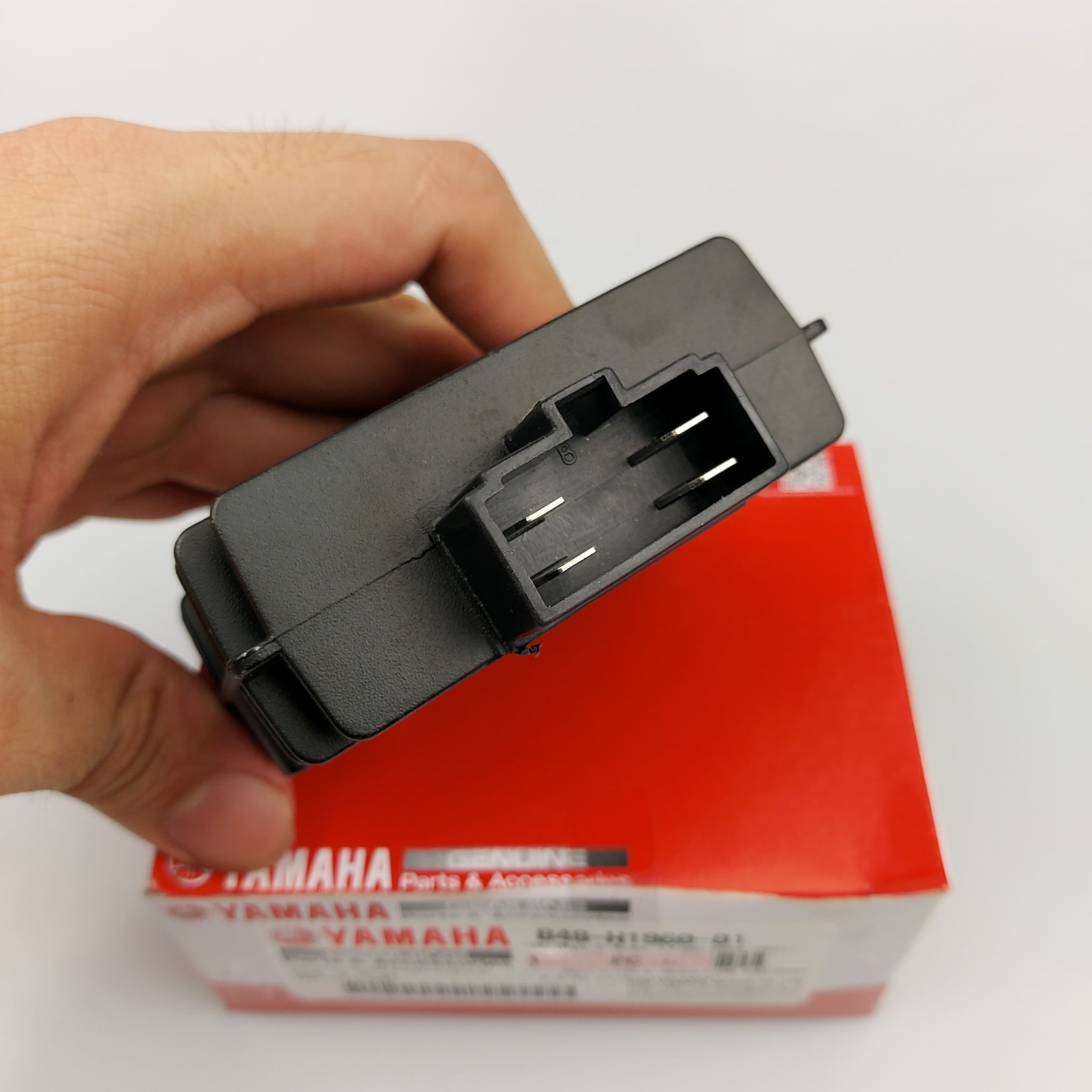 แผ่นชาร์จ YAMAHA M-SLAZ แท้ศูนย์ ตัวชาร์ท และตัวควบคุมไฟหน้า M-SLAZ ...