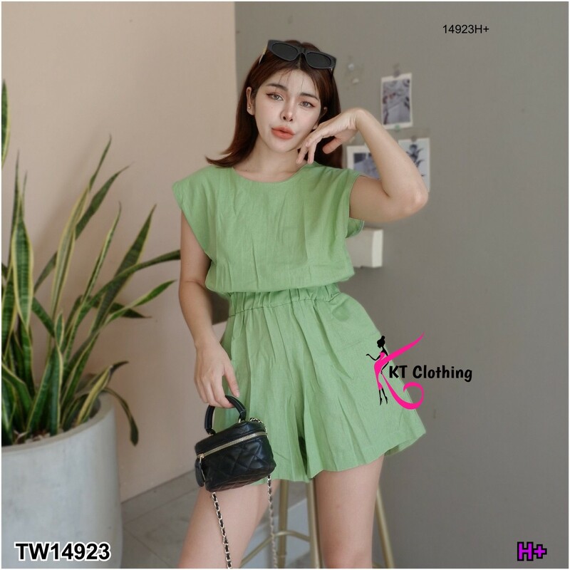 TT14923 จั๊มสูทขาสั้นแขนล้ำสม็อกเอว Short sleeve jumpsuit with smocked waist - Tawan_Shop ...