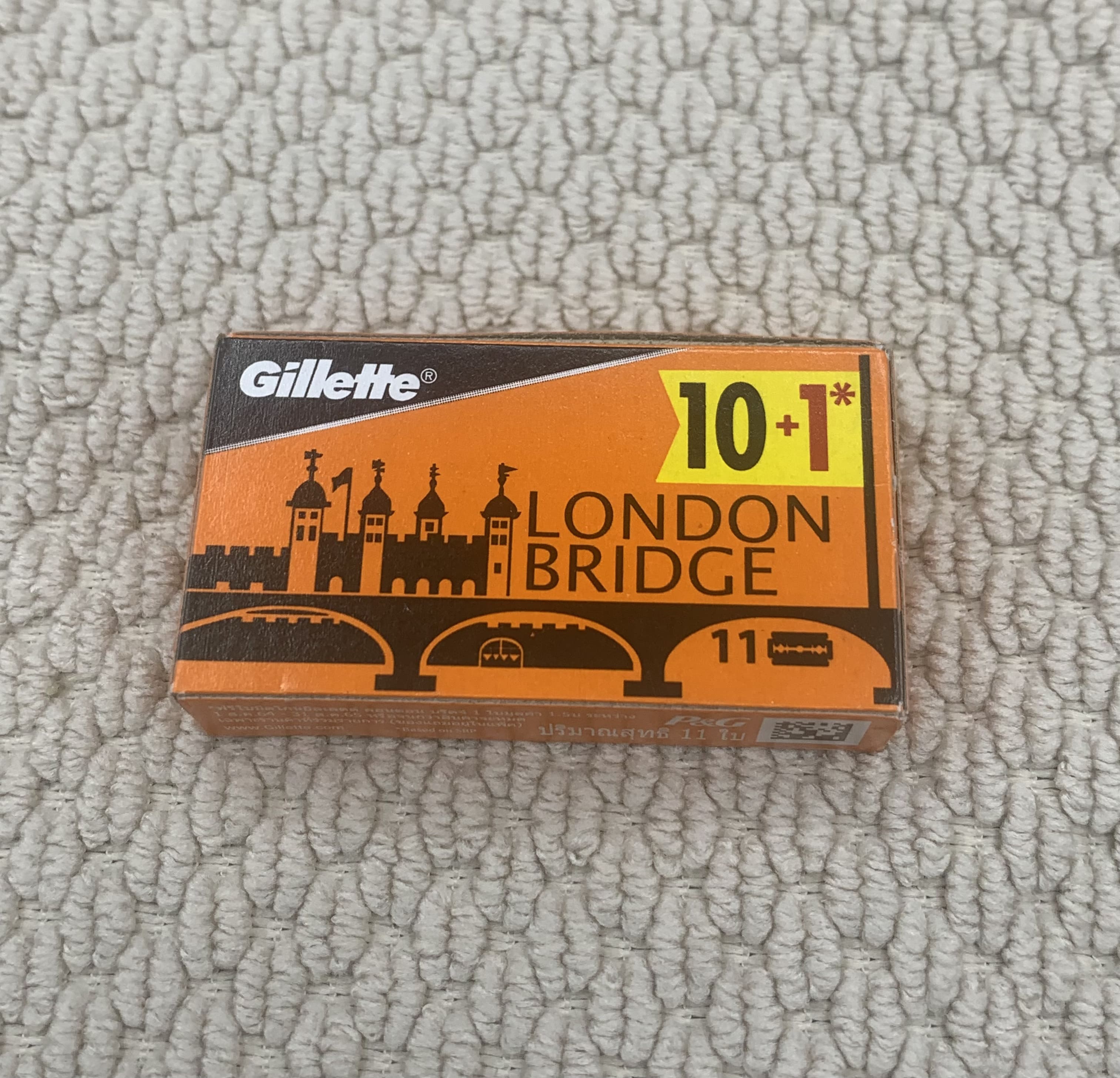 Gillette London Bridge Double Edge Razor single pack 10+1 Blades ...