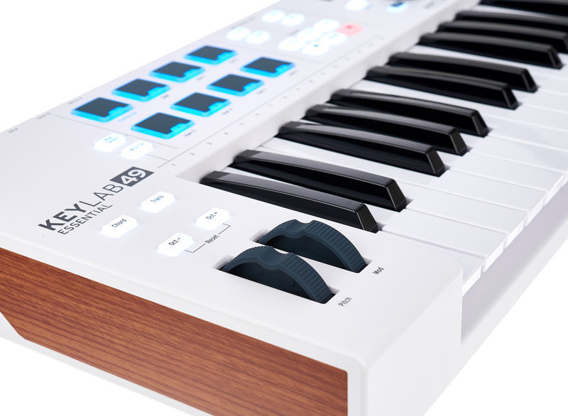 Arturia KeyLab Essential 49 MIDI Controller มีช่องต่อ MIDI out, USB ...