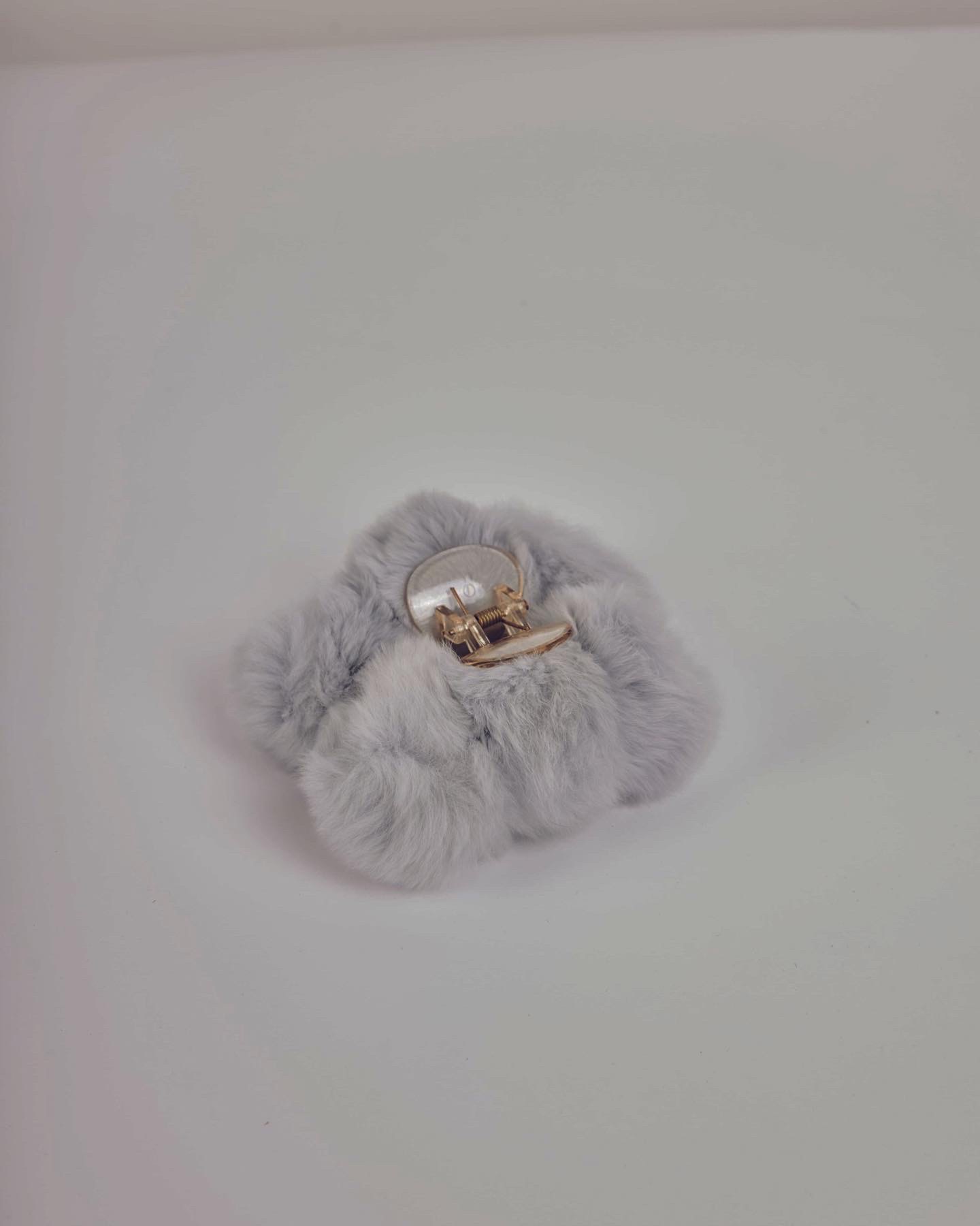 Signature - Fluffy fur claw clip - SOSSIGNATURE - ThaiPick