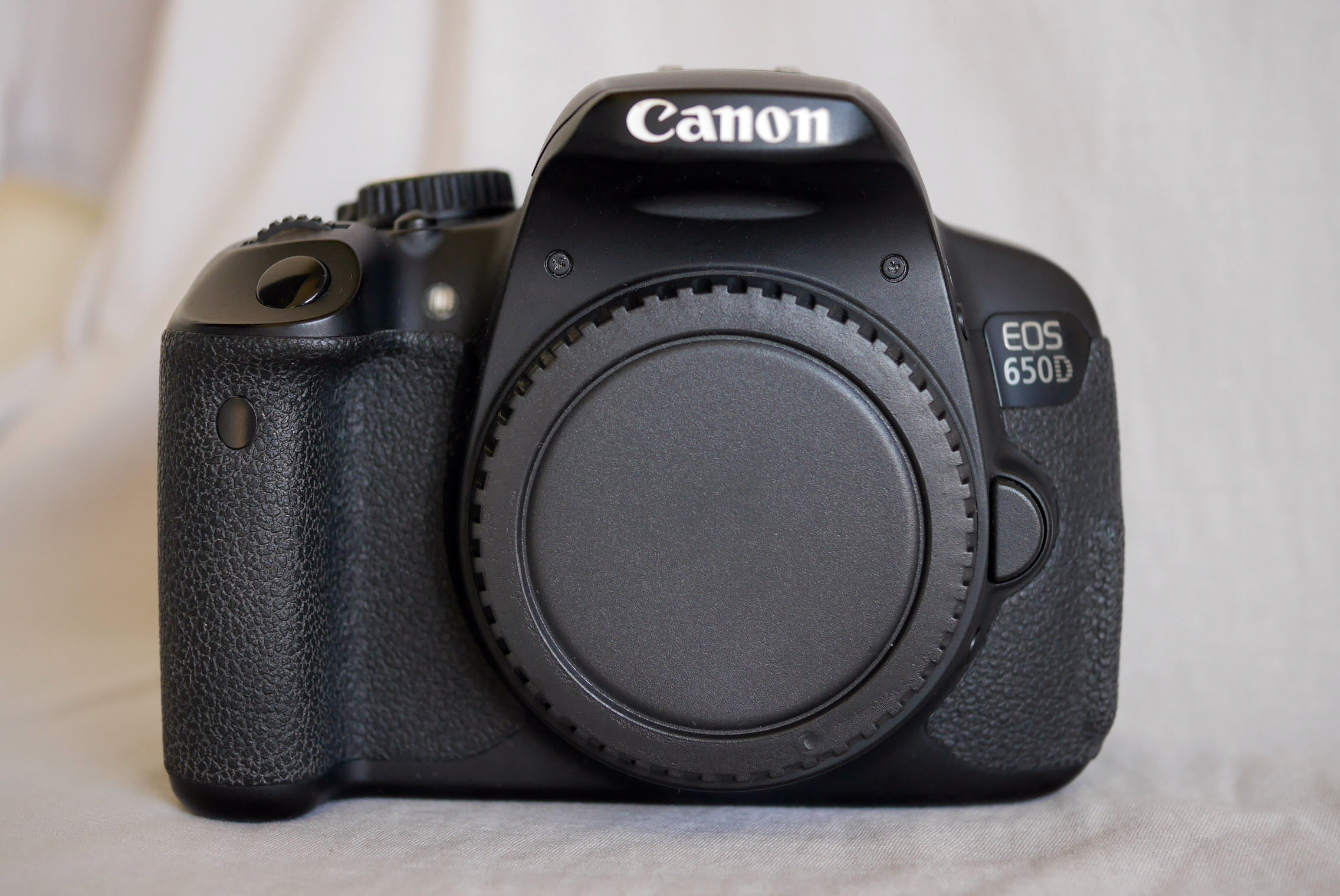 Canon EOS 650D Body Only EOS Rebel T4i Kiss X6i Full-HD movies with ...