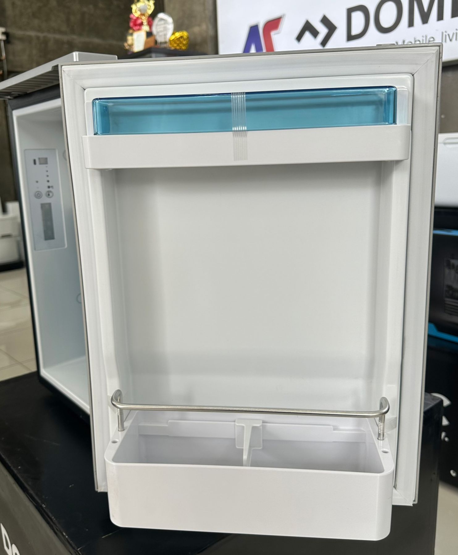 Freucamp SVR 85L ตู้เย็นสำหรับ Commercial Vehicle RV Boat - Motorhomes ...