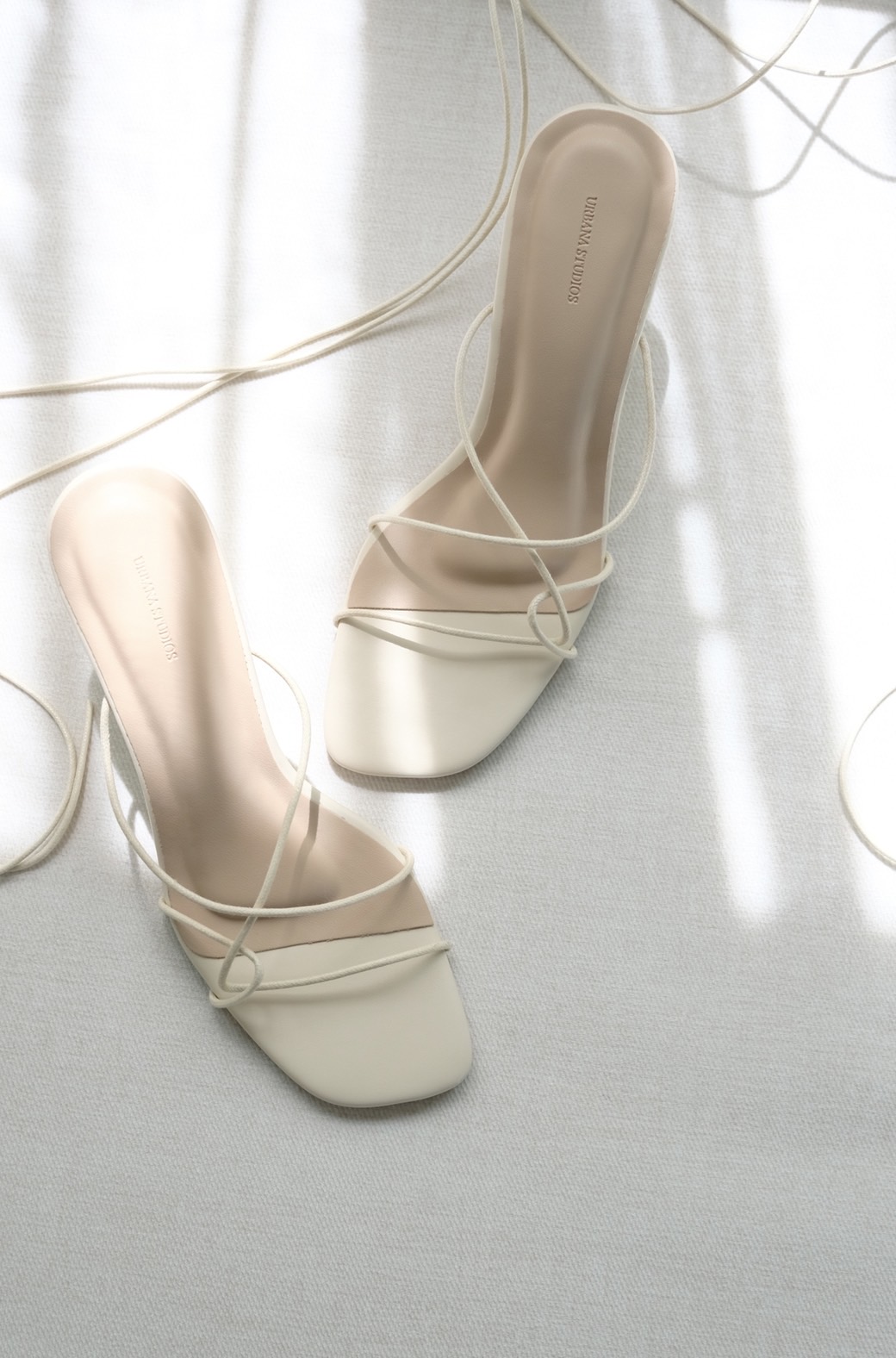 TRENCY รองเท้าส้นสูง ใส่ได้ 2 สไตล์ | Lazada.co.th