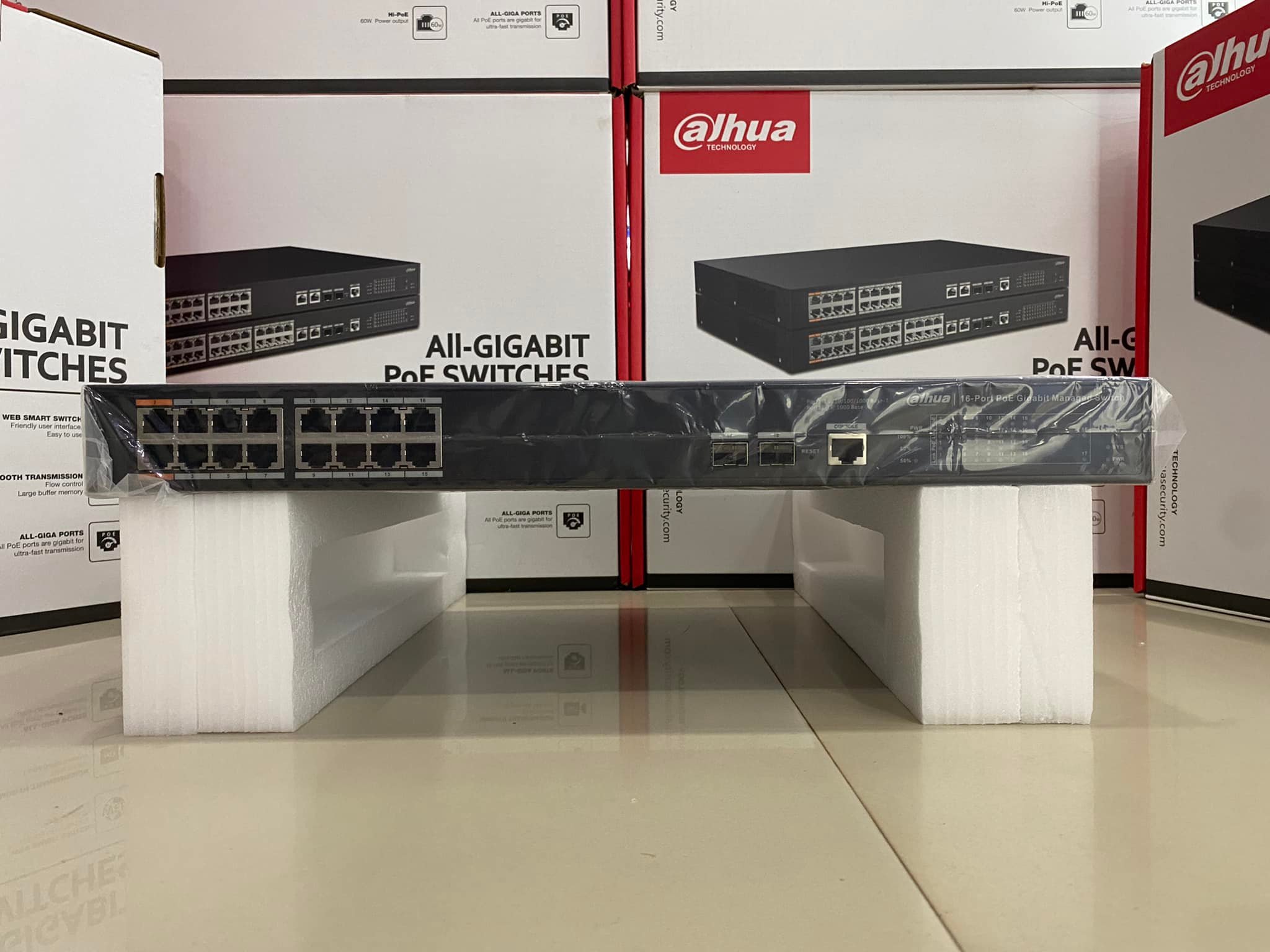 พร้อมส่งPFS4218-16GT-190 16-Port PoE Gigabit Managed Switch Layer 2 network management PoE ...