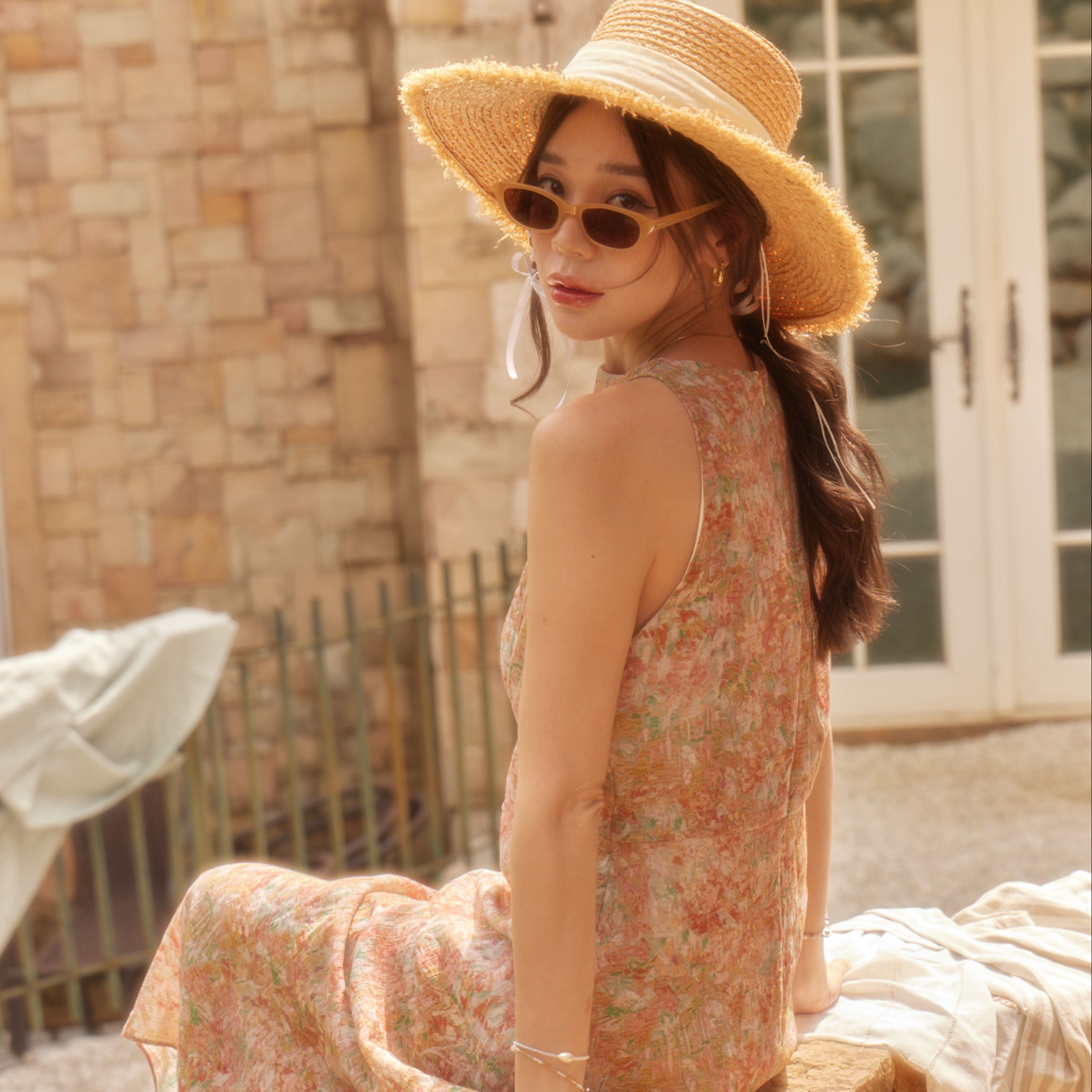 lookbooklookbook emily dress red aesthetic ชุดเดรส แขนกุด ...