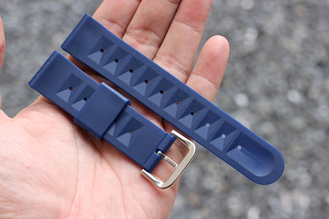 สายนาฬิกา สายยาง รุ่น Blue Waffle Straps 20mm - OVERWRIST - ThaiPick