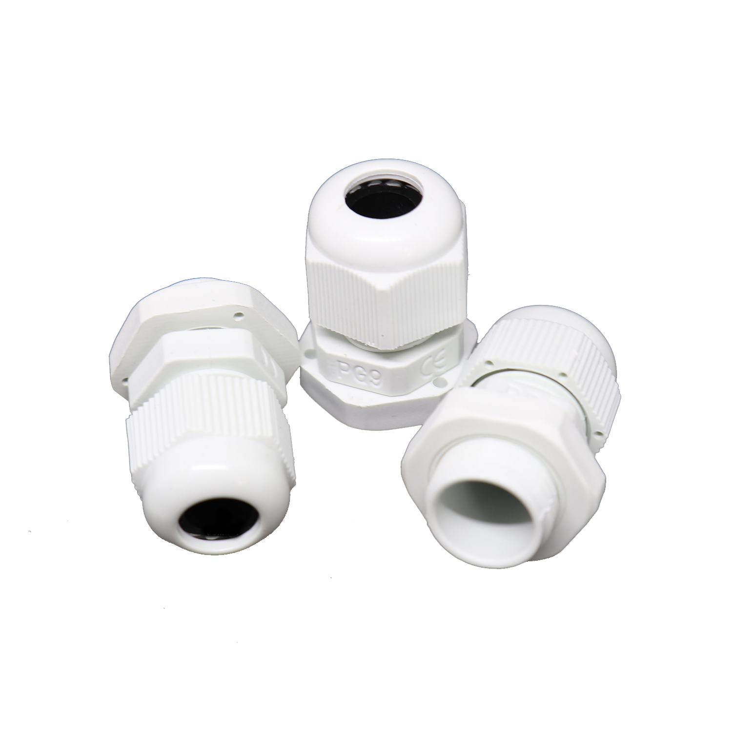 เคเบิ้ลแกรนด์ PVC Cable Gland มีสองสี ขาว/ดำ แบรนด์ CCS (1 แพ๊ค 100 ตัว ...