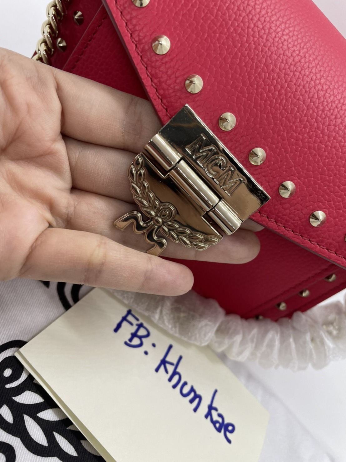 กระเป๋า MCM patricia mini สีแดง หมุดทอง 14k - Khun Kae - ThaiPick