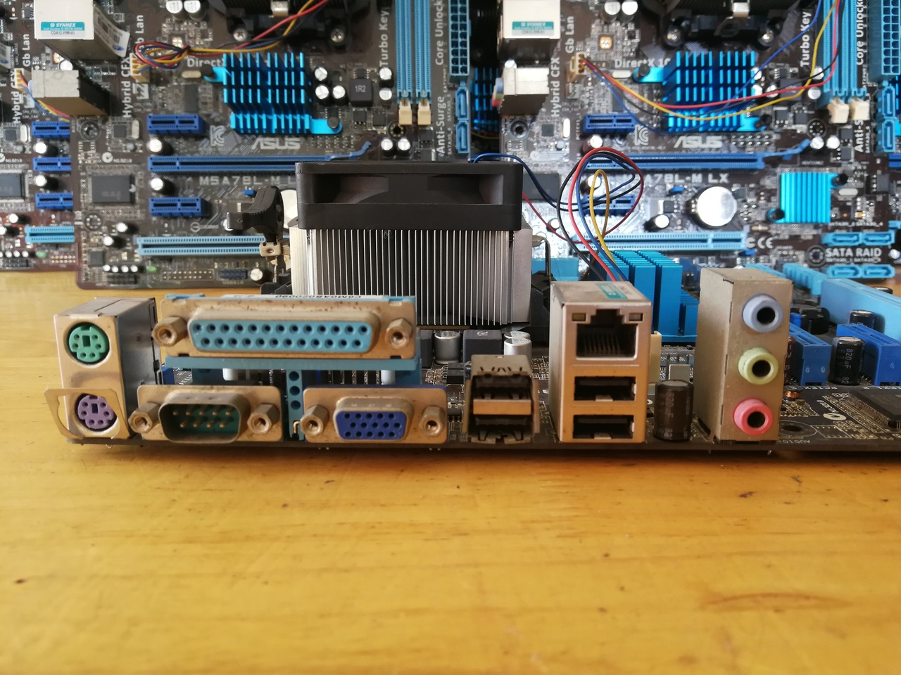 AMD Phenom II X4 B55 3.3 GHz 4คอร์ (เมนบอร์ด) AM3 FX คล่ะรุ่น RAM 4GB ...