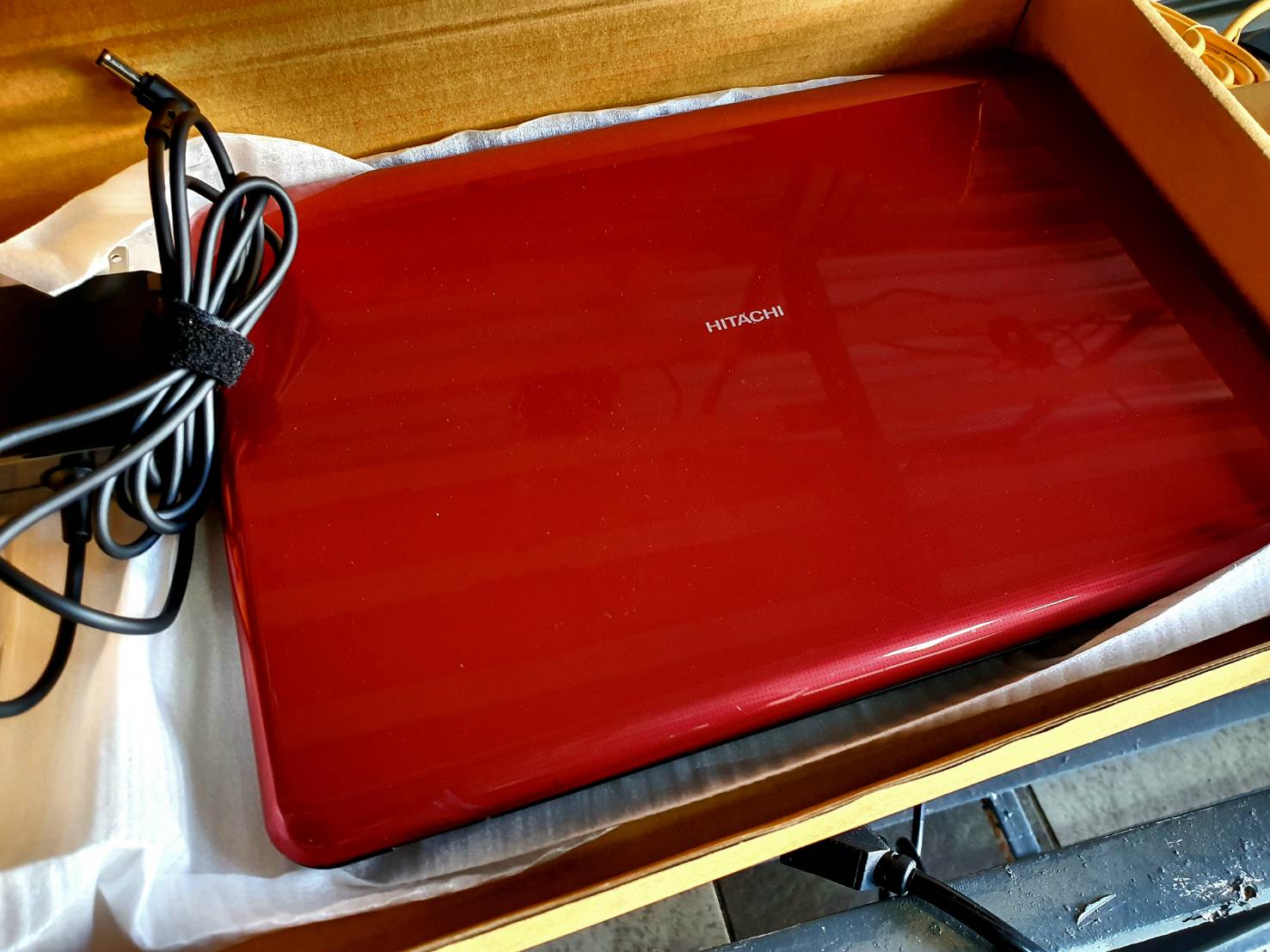 พิเศษ Hitachi RAM4 HD พร้อมใช้ nb สวย เบา บาง เรียนออนไลน์ 99% notebook ...