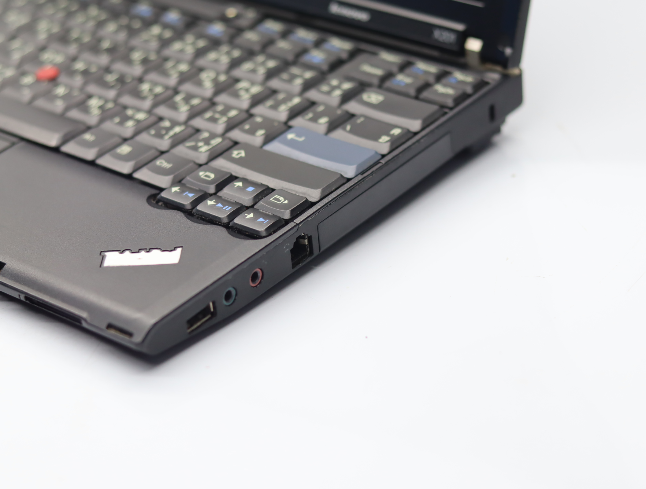 Notebook LENOVO ThinkPad X201 -i7-M620 2.67GHz -RAM 8GB -HDD 320GB แบต ...