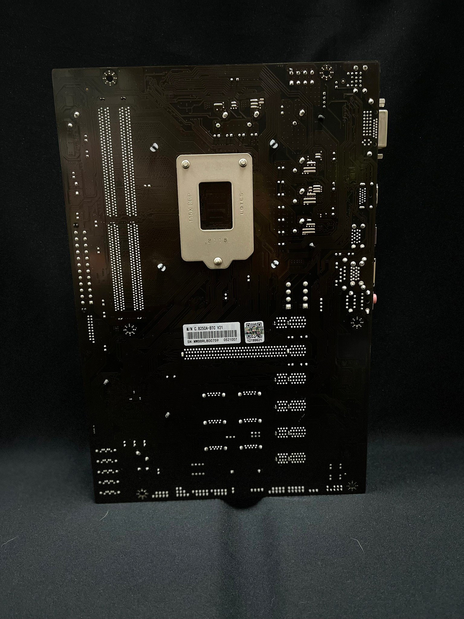 CPU MB 1151 INTEL I3 6100 และ MB COLORFUL B250A-BTC ไม่มีเพจหลัง ใช้งานได้ปกติ - max computer ...