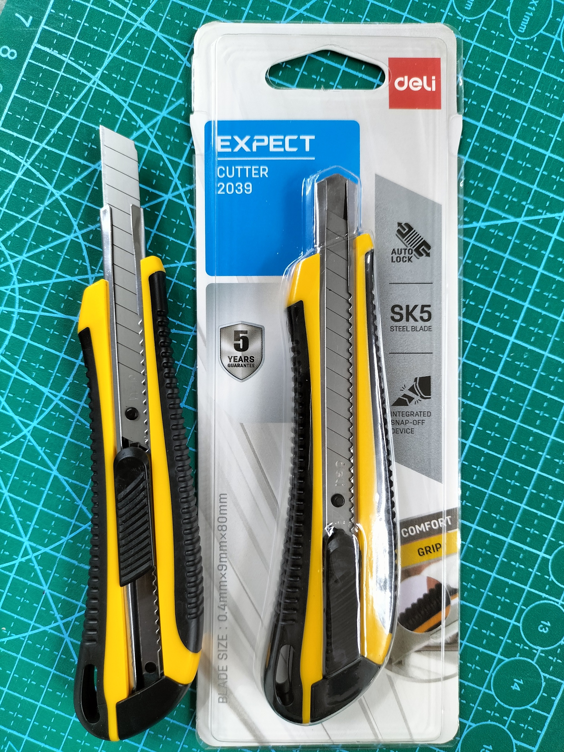 Deli 2039 Cutter คัตเตอร์ 13 ใบมีด มีดคัตเตอร์ คัตเตอร์เล็ก จำนวน 1 ...