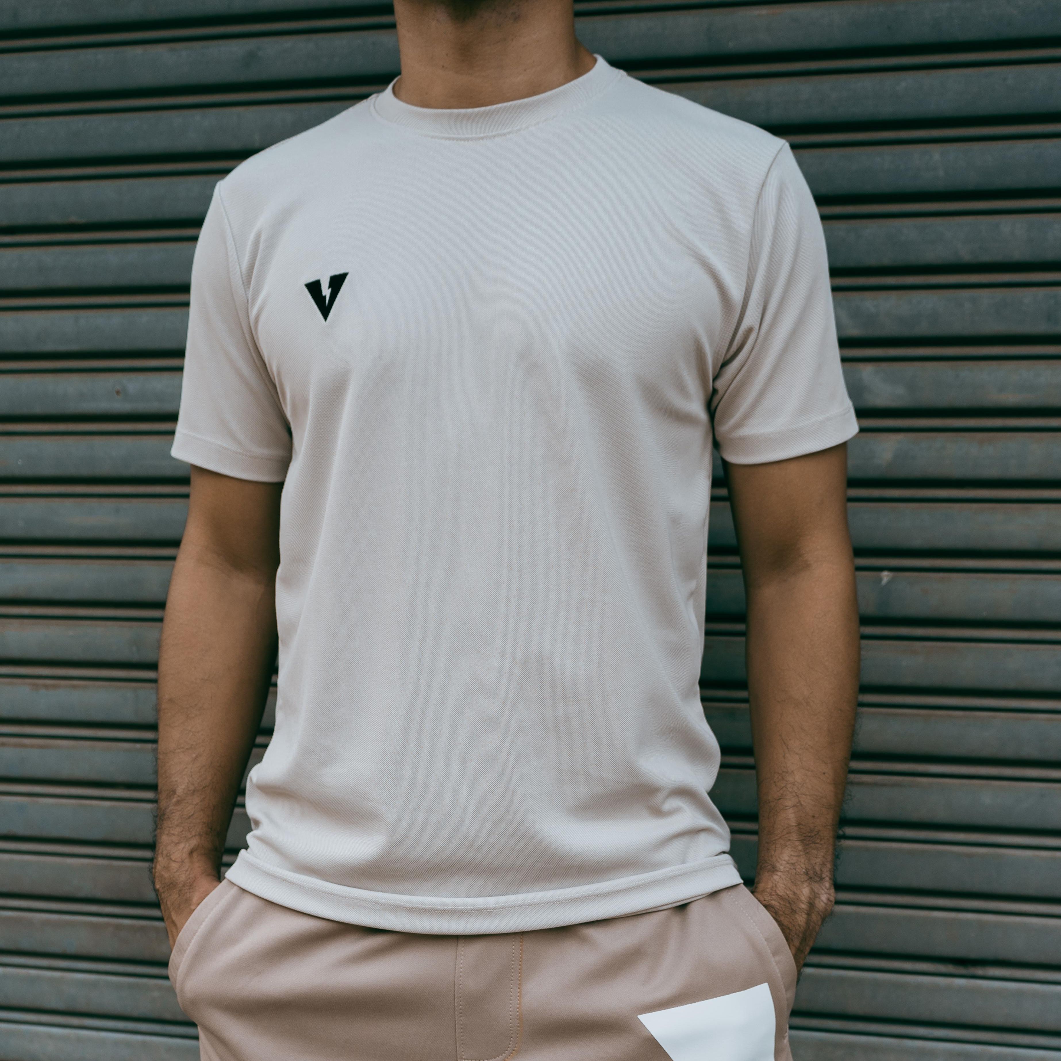 VOLT เสื้อยืด แขนสั้น สีเบจ MOMENTUM 003 T-SHIRTS BEIGE - VOLT THAILAND ...