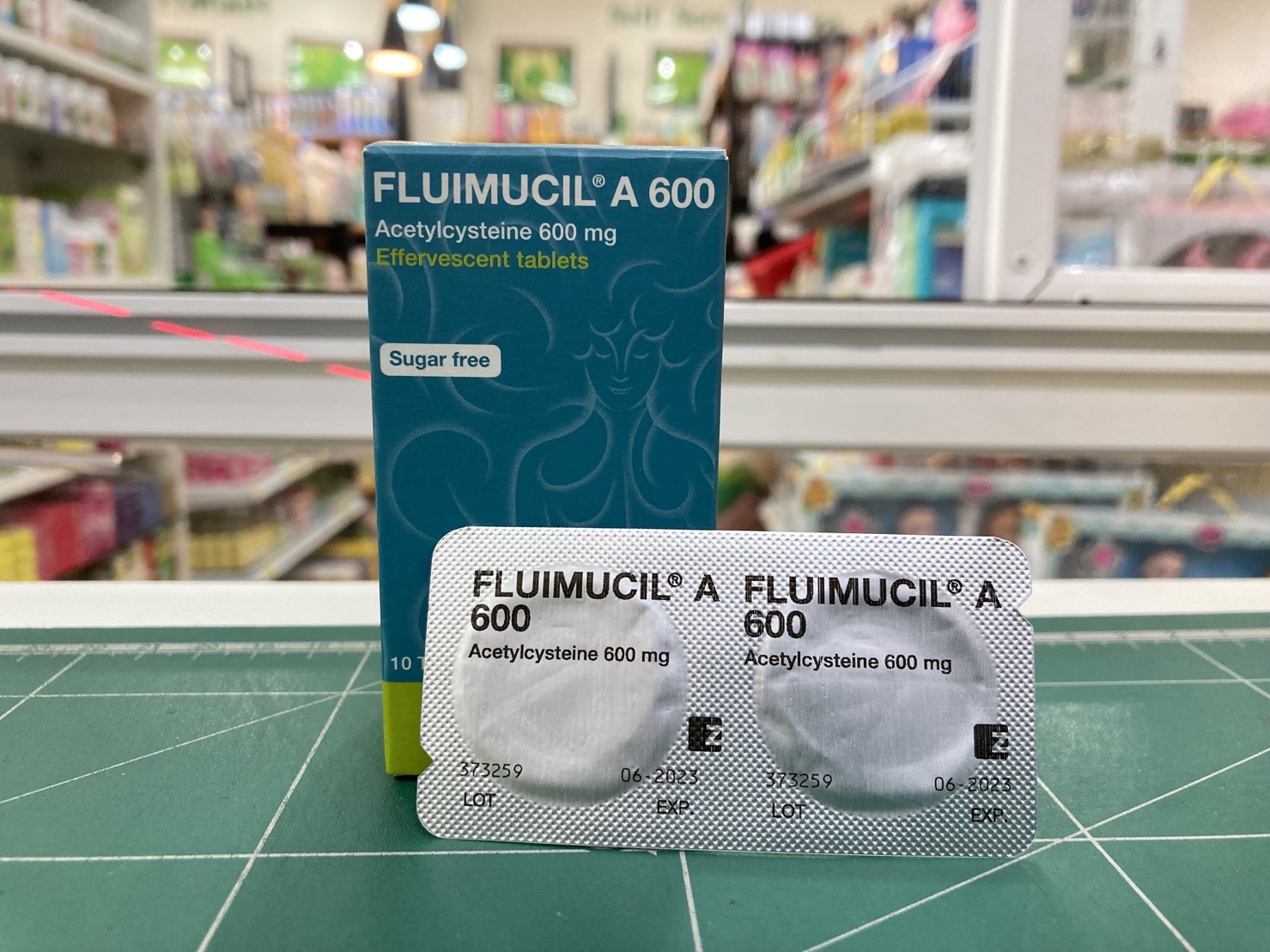 Fluimucil A 600 mg. Sugar free เม็ดฟู่ ละลายเสมหะ (10เม็ด/กล่อง) - My ...