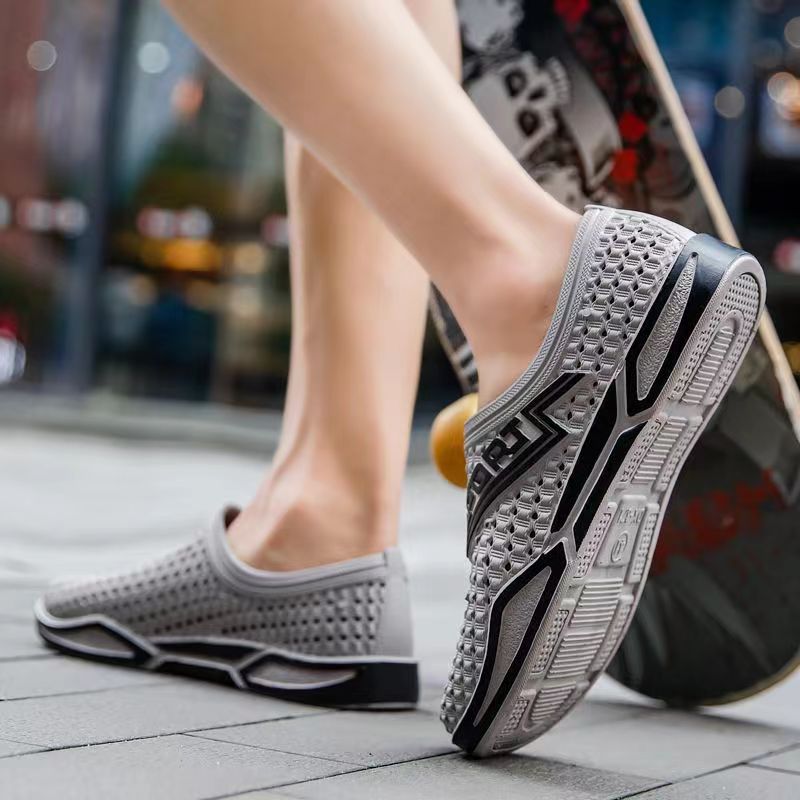 รองเท้าแตะแบบสวม รองเท้าแตะรัดส้น รองเท้าสำหรับผู้ชาย รองเท้าชายหาด ...