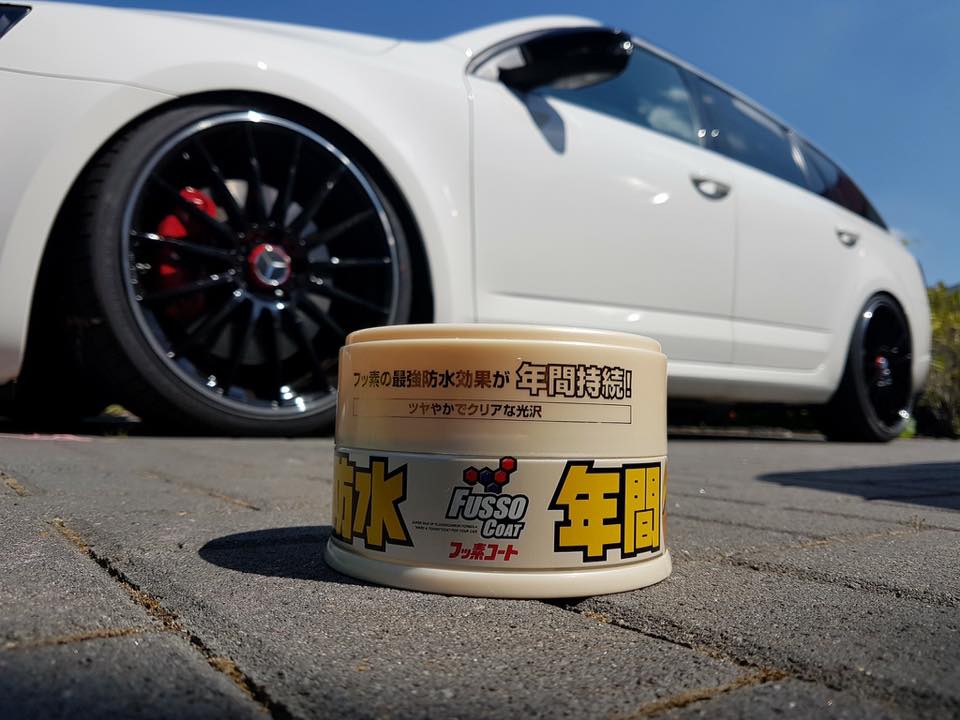 SOFT99 Fusso Coat 12 Months Wax แวกซ์เคลือบเงารถ พร้อมปกป้องสีรถจากมลภาวะ ฟัซโซ่ โคท ขนาด 200g ...