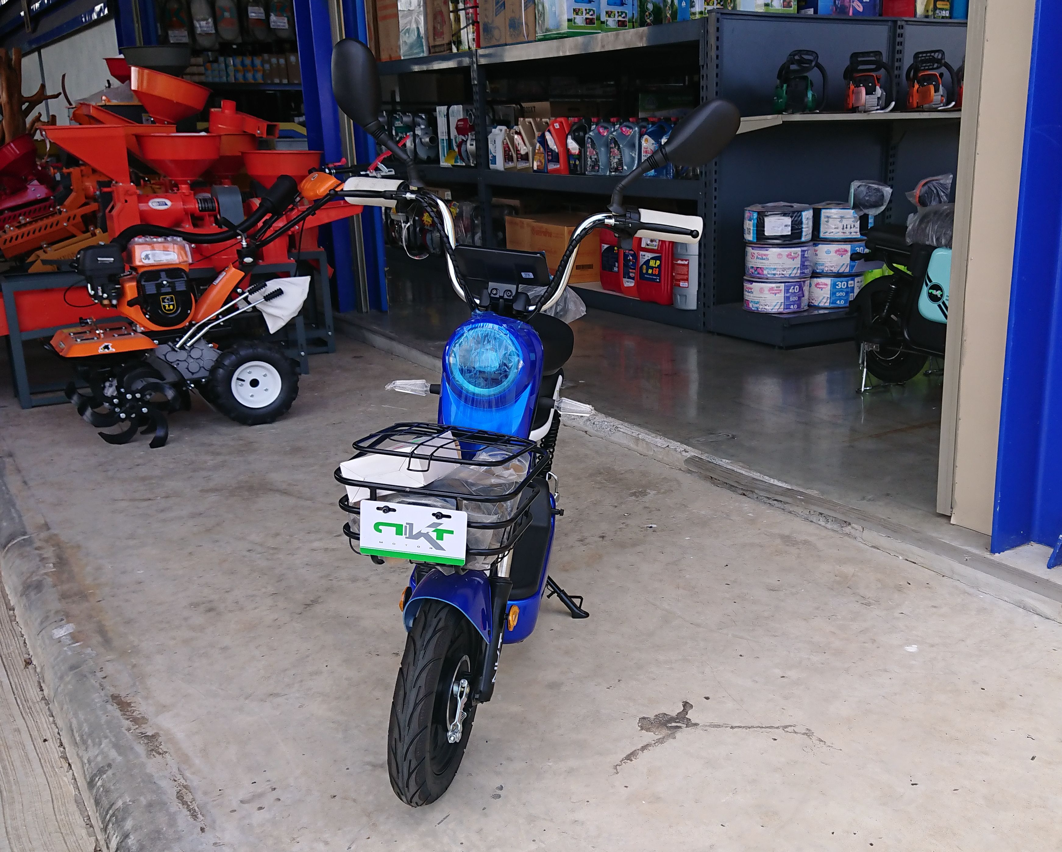 จักรยานไฟฟ้า NKT NINK N9 วัสดุประกอบอย่างดี เหล็กแข็งแรง วิ่งได้ 30-35 กม/ซม ชาร์จ 4-5 ซมวิ่งได้ ...