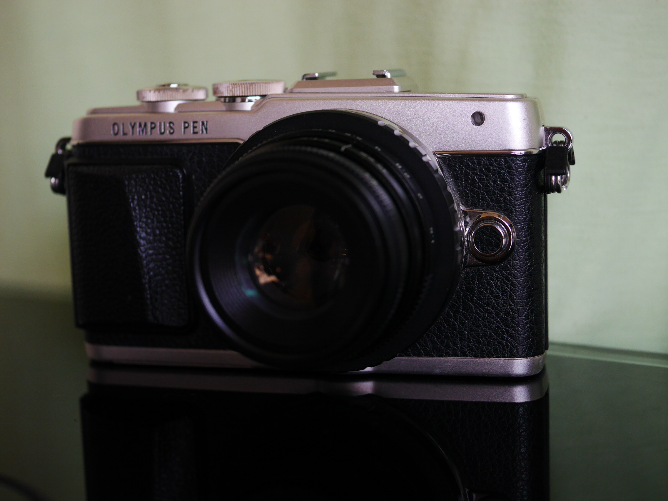 Olympus Pen E-PL7 Mirrorless Digital Camera Black Silver with 35mm F1.6 ...