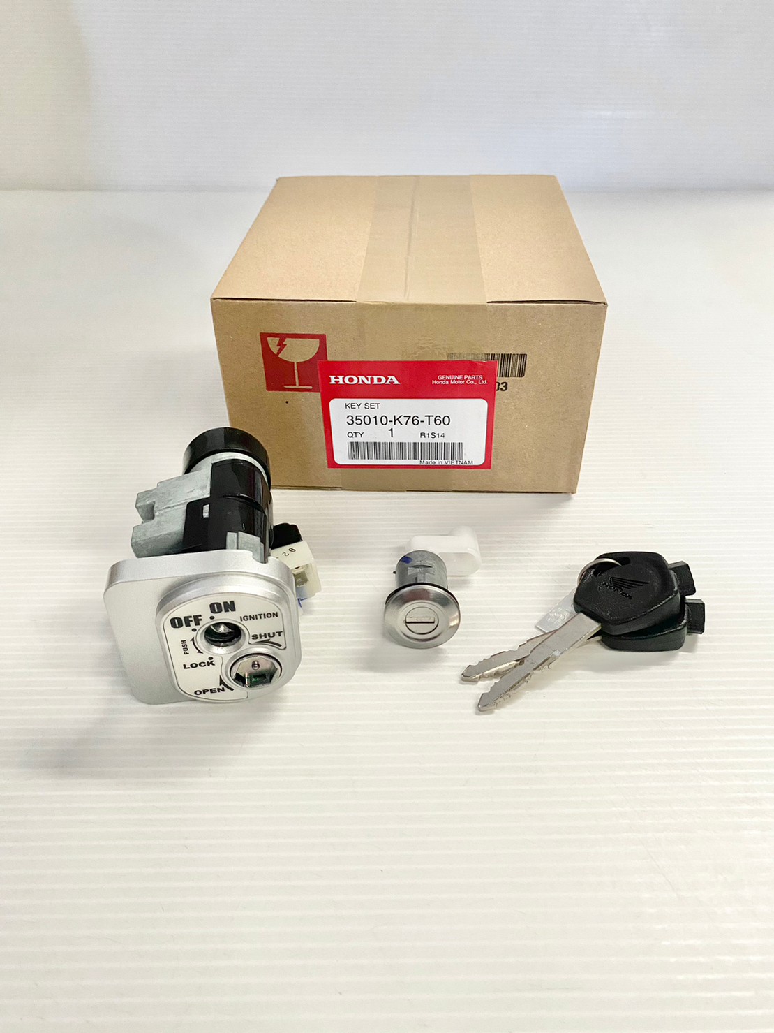 ชุดสวิทช์ กุญแจ ทั้งชุด แท้ศูนย์ HONDA SUPER CUB ปี 2017 (35010-K76-T60 ...