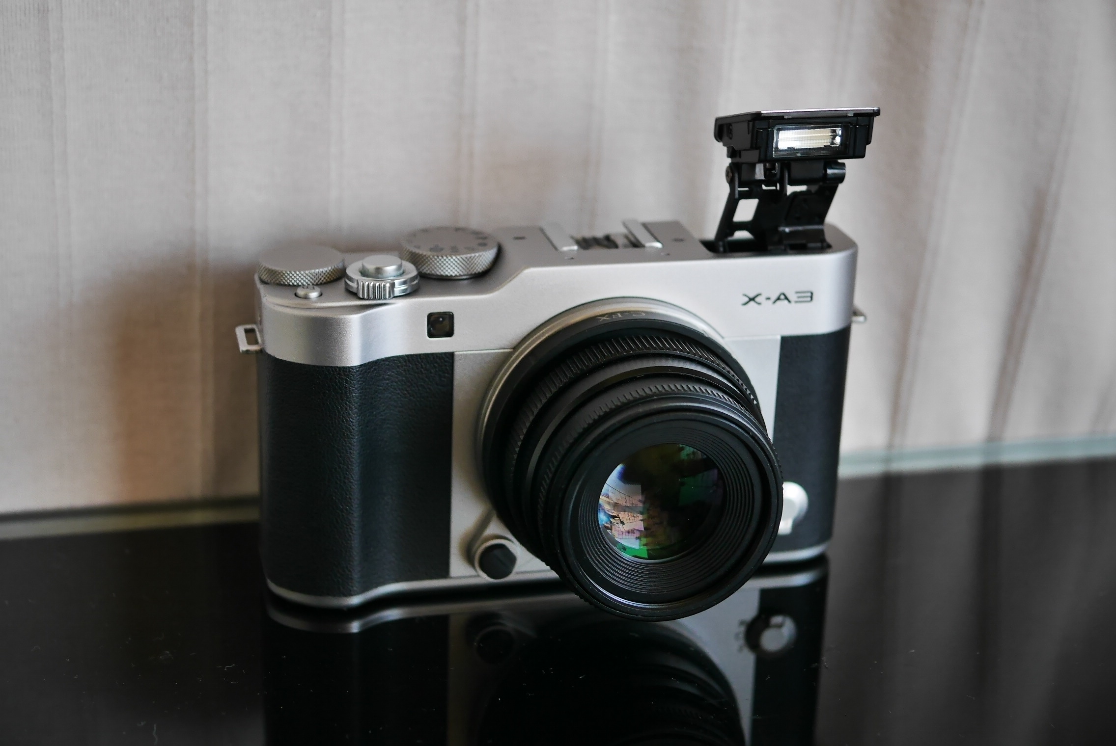 Fuji Fujifilm X-A3 24,2MP Black Silver Kit with MF 35mm F1.6 Black lens ...