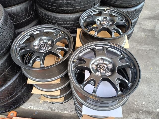 ล้อถอดป้ายแดงโชว์รูม ล้อ Toyota Revo GR Sport ขอบ17 5รู114 กว้าง 6.5 Et ...