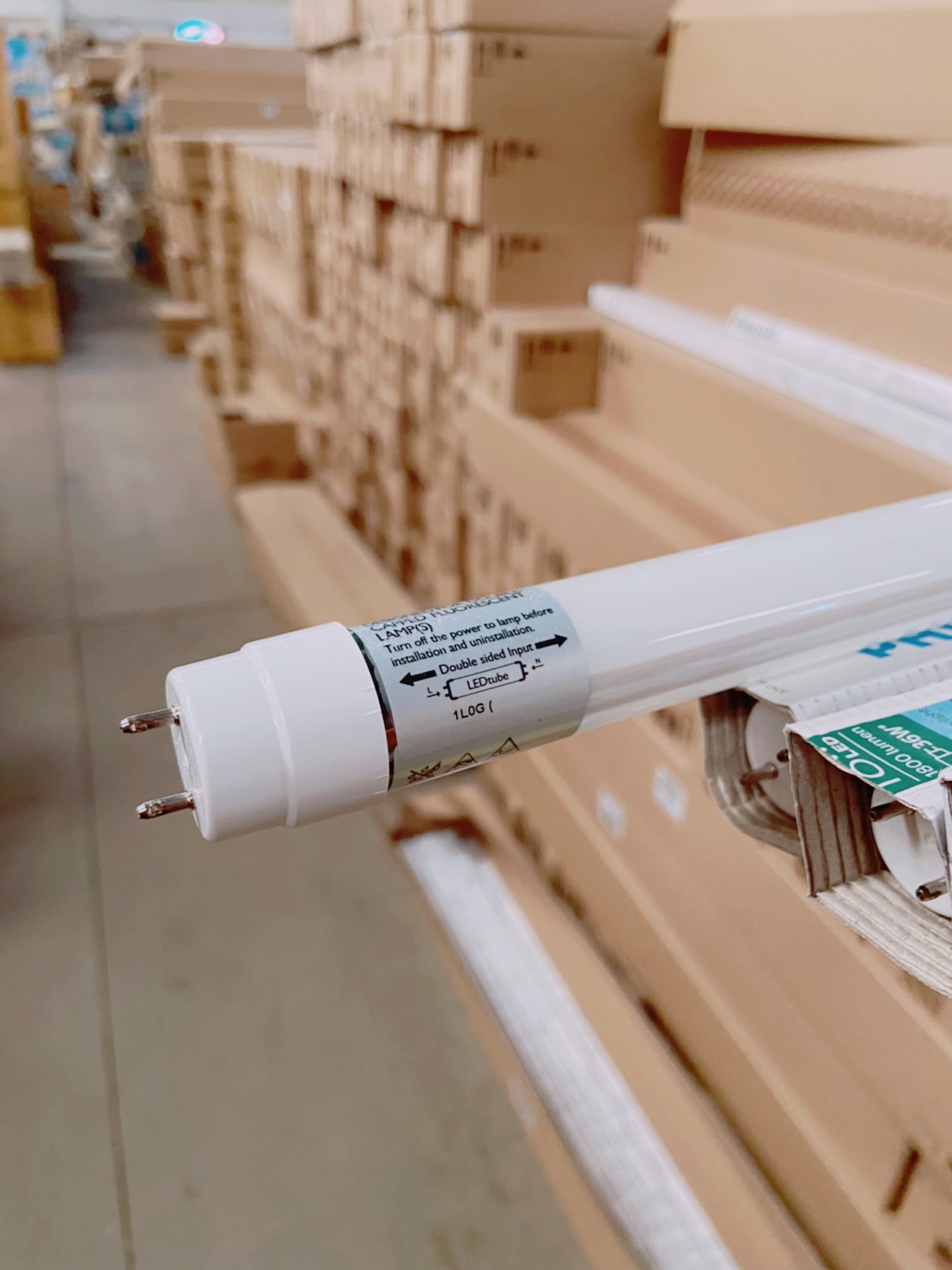 หลอดLED TUBE T8 18W Daylight ยาว 120 cm (แบบยกลัง 20 หลอด)ยี่ห้อPHILIPS ...