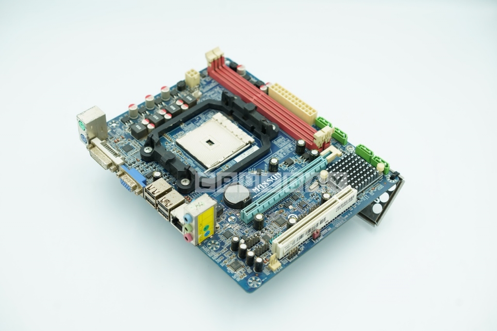 โปรมัดรวม A8-3850 + HD 6550D | เมนบอร์ด FM1 คละรุ่น | Cool Basic | D3 ...