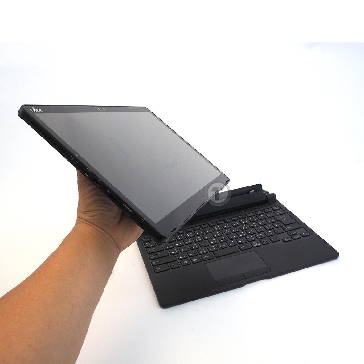 แท็บเล็ต Fujitsu ArrowsTab Q738-Corei5 GEN7 RAM 4GB SSD 128GB 13.3FHD ...