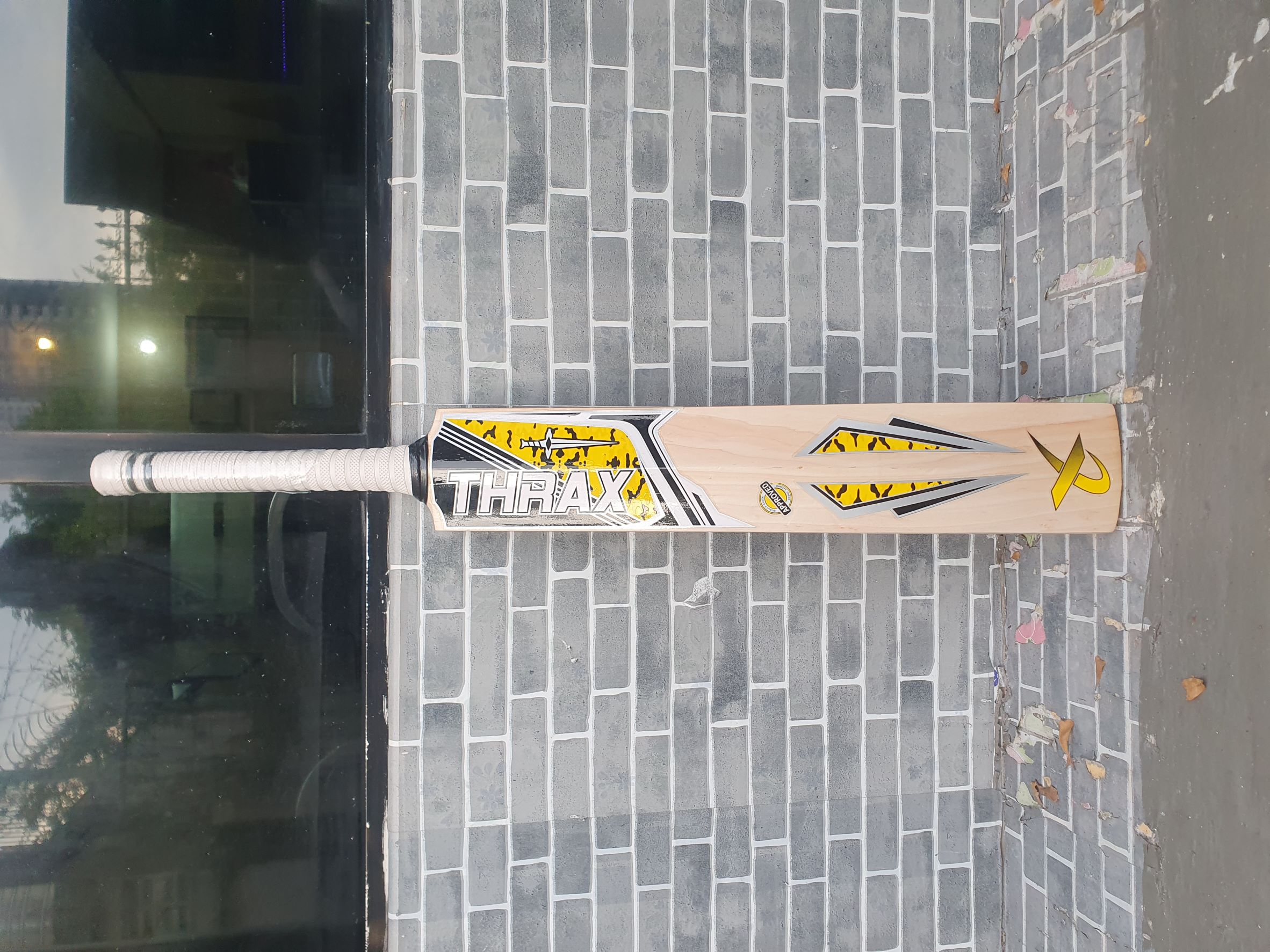 Cricket bat English Willow Terminator edition ไม้คริกเก็ต - Ace Cricket ...