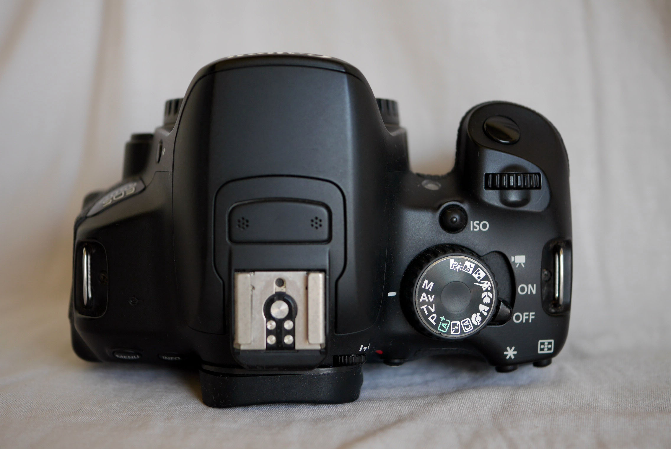 Canon EOS 650D Body Only EOS Rebel T4i Kiss X6i Full-HD movies with ...