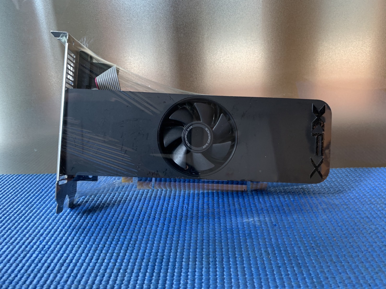 การ์ดจอ XFX ATI Radeon R7 250 1GB DDR5 128bit สวยๆพร้อมใช้งาน (สินค้า ...