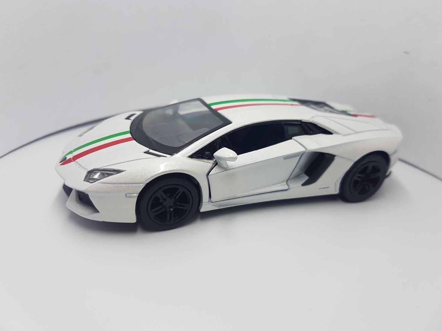 โมเดลรถยนต์ The Fast CAR MODEL ทำจากเหล็ก สัดส่วน 132 ประตู ฝากระโปรง ...