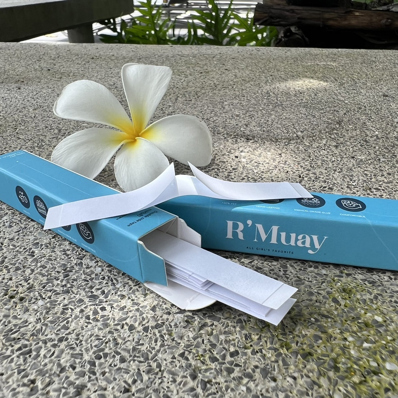 R'MUAY - พร้อมส่ง ???? เทปกันโป๊ เทปแปะกันโป๊ fashion tape สำหรับติดผิวหนังโดยเฉพาะ 1 กล่องมี 20 ...