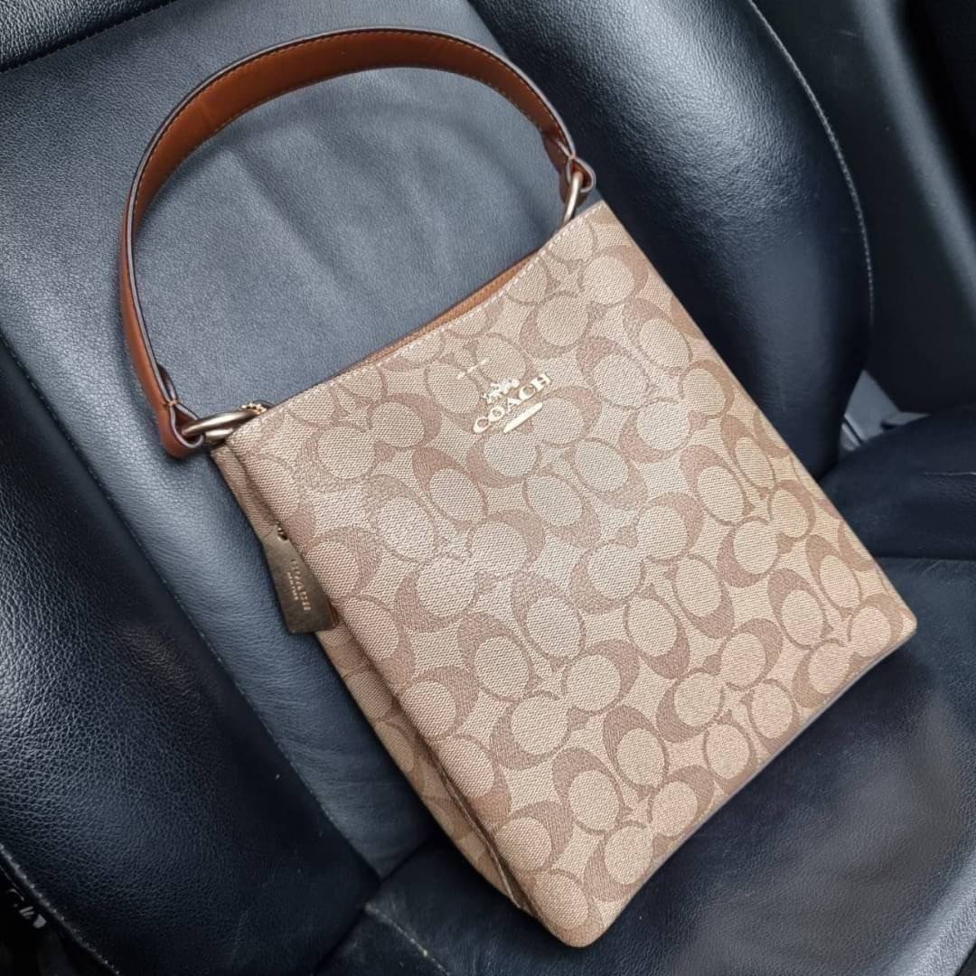 (แท้ ????%‼ Factory) COACH 2312 SMALL TOWN BUCKET BAG IN SIGNATURE ...
