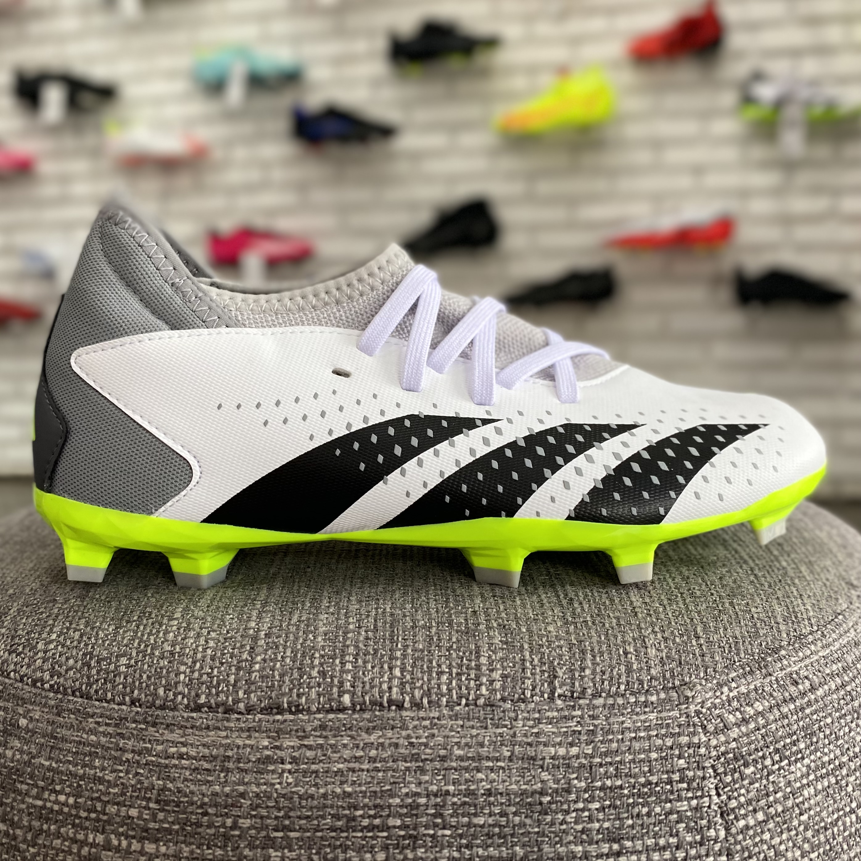 รองเท้าสตั๊ดเด็ก ADIDAS PREDATOR ACCURACY.3 FG J รหัสสินค้า IE9504 ...